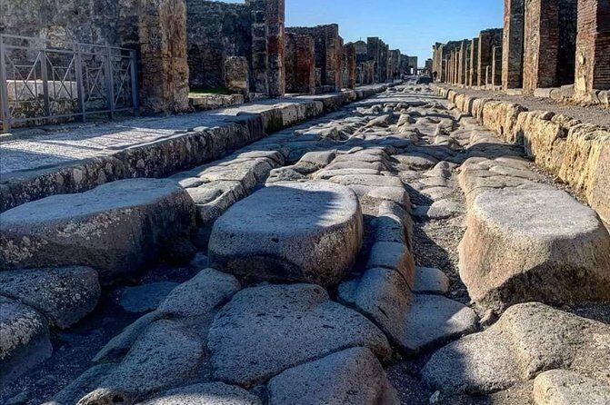 Pompeii & Pizza, tour with private guide in Ancient Pompeii and Neapolitan Pizza .... - Why This Tour Works Well