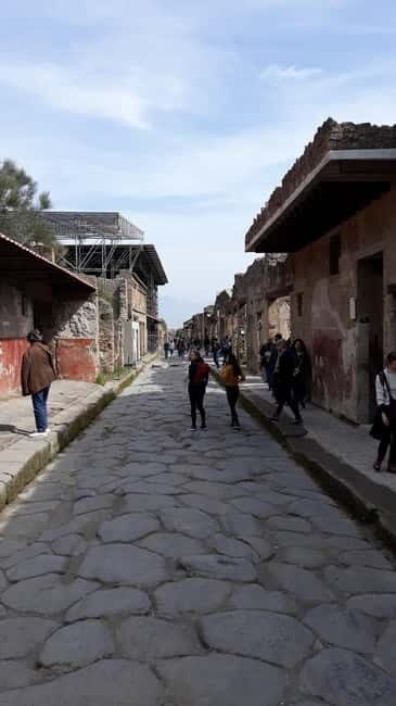 Pompeii: Private Half Day Tour from Naples - FAQs