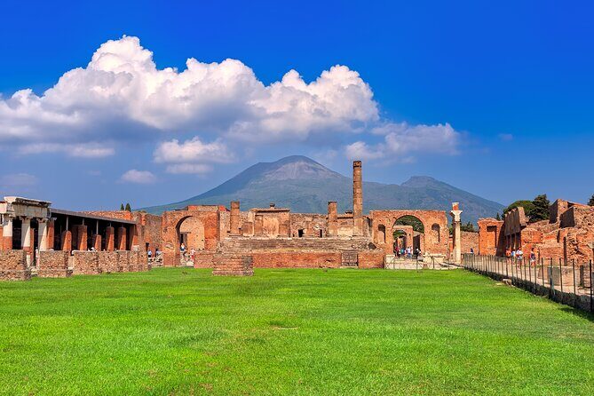 Pompeii Private & Personalized Tour with archeology expert guide - Practical Tips for Your Pompeii Visit