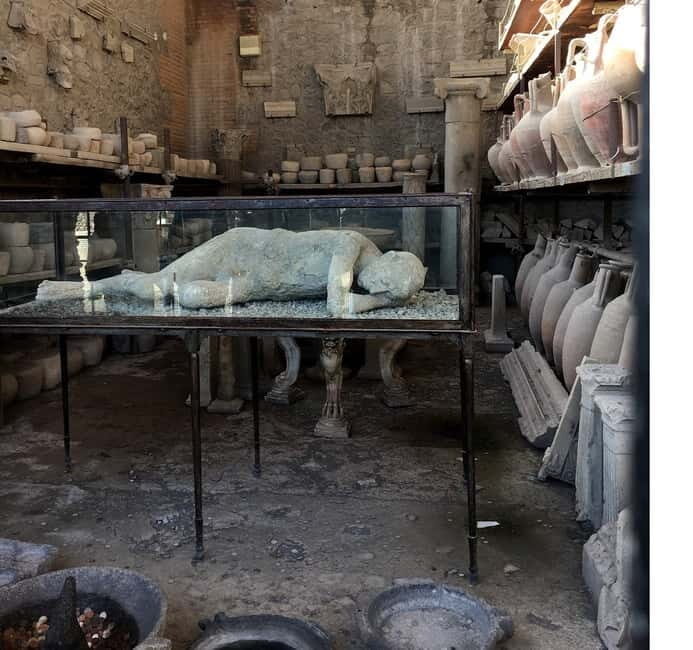 Pompeii: Skip-the-Line Private Tour with Archaeologist Guide - Key Points