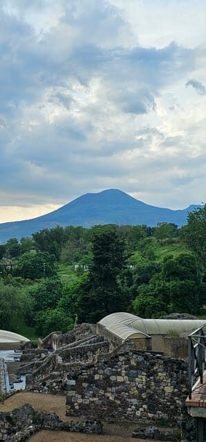 Pompeii, skip-the-line ticket with smartphone audio guide on App - Introduction