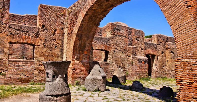 Pompeii Skip the line ticket+transfer from Naples - Key Points