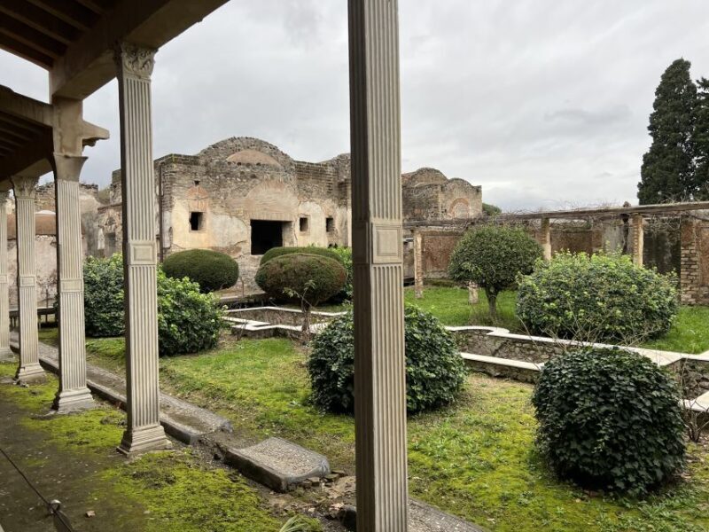 Pompeii: Small-Group Guided Tour with Skip-the-Line Ticket - Key Points