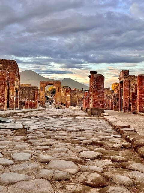 Pompeii sunset Tour: a visit away from the crowds - Key Points