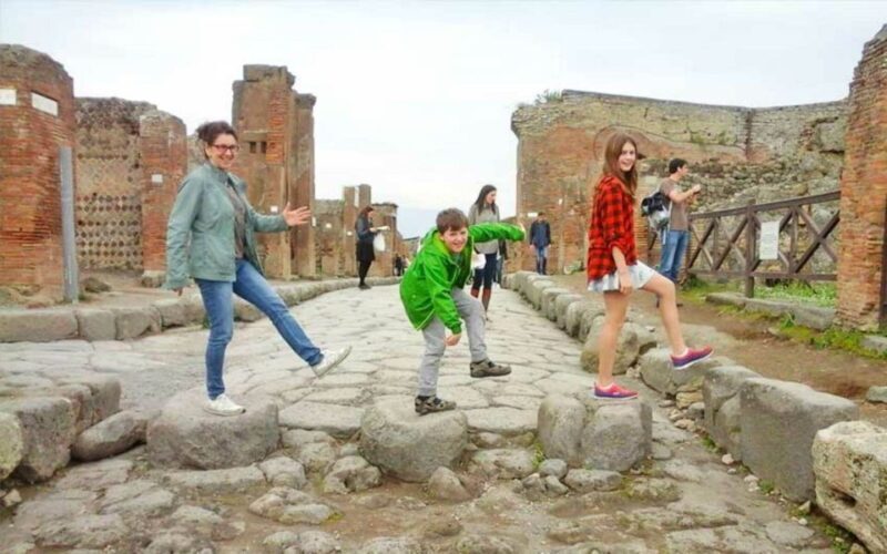 Pompeii: Tour for Children - The Benefits of a Private Group Experience