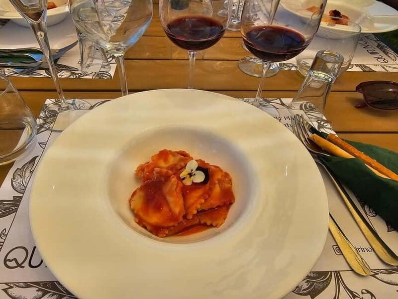 Pompeii Tour & Lunch with Wine Tasting Experience - What Sets This Tour Apart