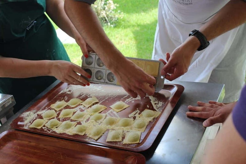Pompeii: Tour of the Archaeological Excavations and Fresh Pasta Cooking Class - The Itinerary in Detail