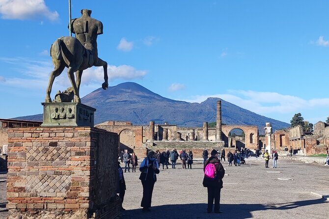 Pompeii: Tour with Archaeologist Guide & Skip-the-Line Entry - Unlocking Pompeii: A Guided Tour with an Archaeologist