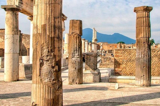 Pompeii & Vesuvio Full-Day Private Tour from Rome all inclusive SKIP THE LINE - FAQ
