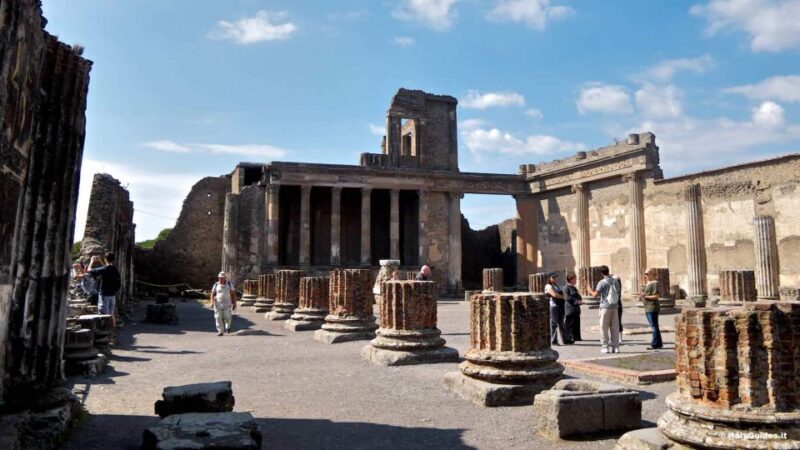 Pompeii VIP 3h Tour: Skip-the-line with your Archaeologist - Who Should Book This Experience?