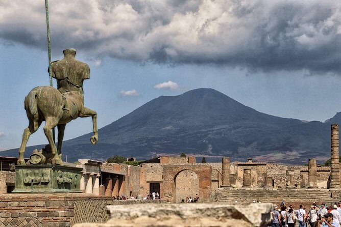 Pompeii Visit at its Most Peaceful Moment - Key Points
