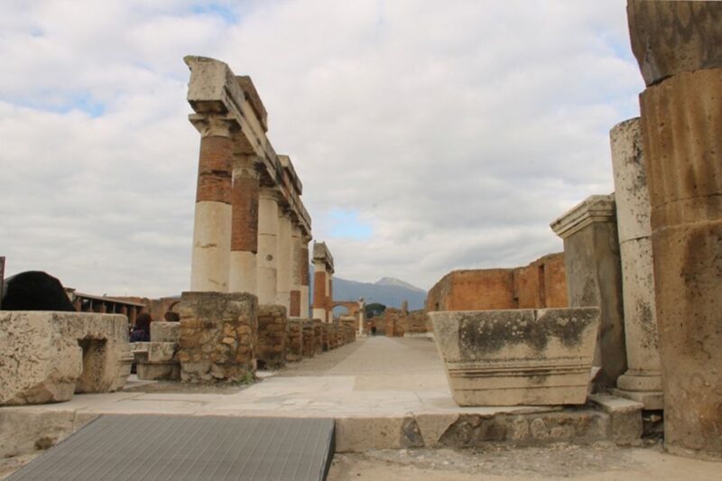 Pompeii Wheelchair Accessible Private Tour - What Makes This Tour Stand Out?
