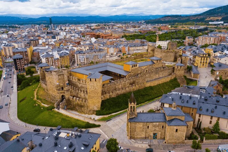 Ponferrada: Castle of the Templars Entry and Guided Tour - In-Depth Review of the Ponferrada Castle Tour