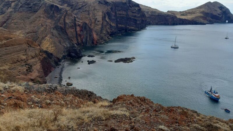 Ponta São Lourenço: Private Guided Walk PR8 - The Balance of Experience and Environment