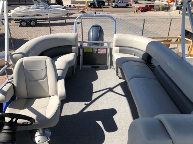 Pontoon Boat Rental - 4 hour rental or 6 hour rental - Key Points