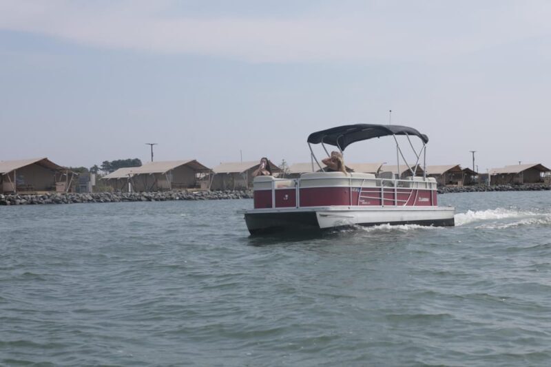 Pontoon Boat Rentals in Chincoteague Island, VA - An In-Depth Look at the Pontoon Rental Experience