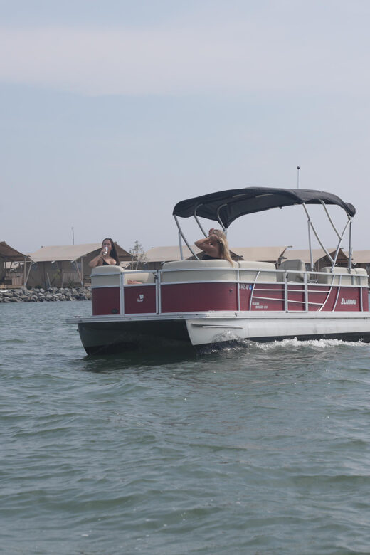 Pontoon Boat Rentals in Chincoteague Island, VA - What Makes This Tour Stand Out?