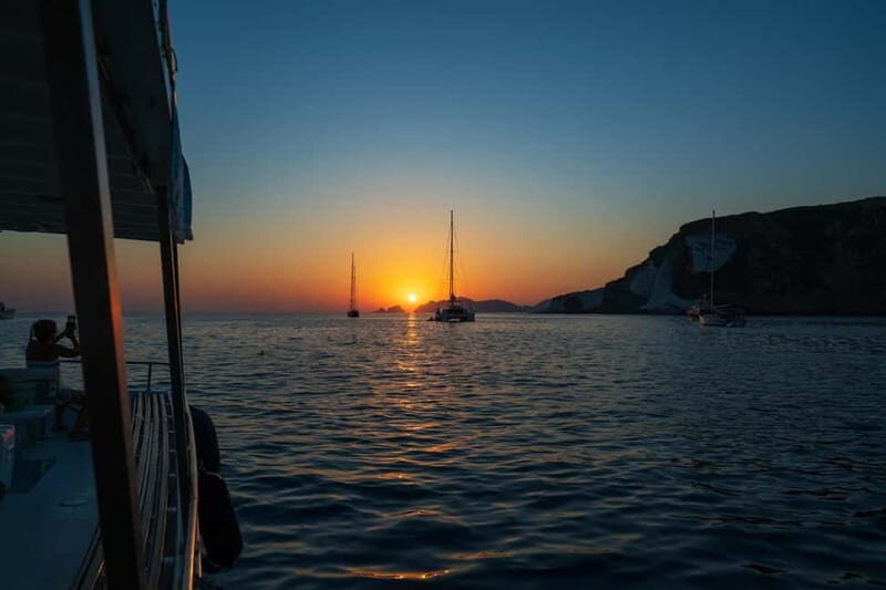 Ponza: Sunset by boat with aperitif and swim at Chiaia di Luna - An Overview of the Ponza Sunset Boat Experience