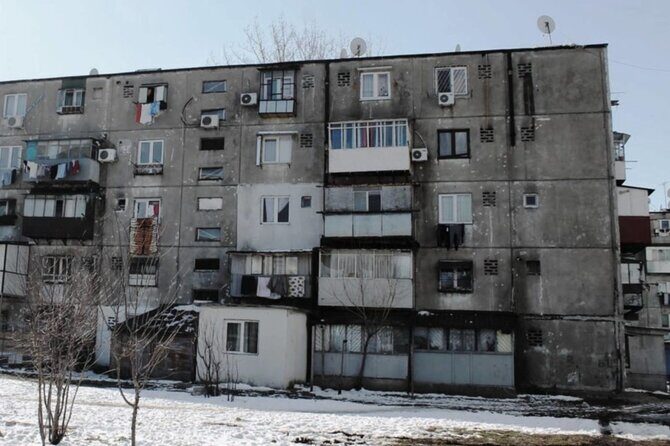 Poor Neighborhoods, Prison and Gypsy Castles - Private Tour - Who Will Benefit Most from This Experience?