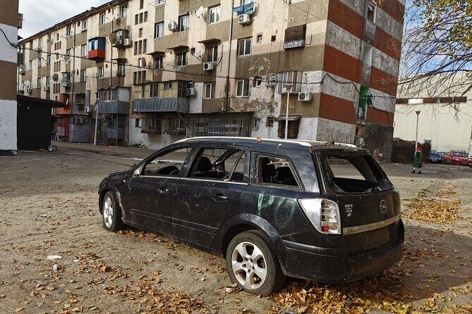 Poor Neighborhoods, Prison and Gypsy Castles - Private Tour - FAQ