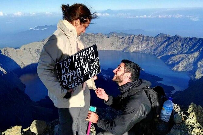 Popular Rinjani Trekking Tour Service To Summit For 2 Days Via Sembalun Trail - What Makes This Tour Stand Out