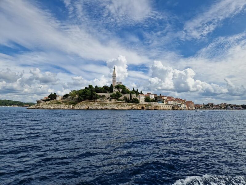 Pore: Boat tour to Rovinj with lunch and drinks - The itinerary in detail