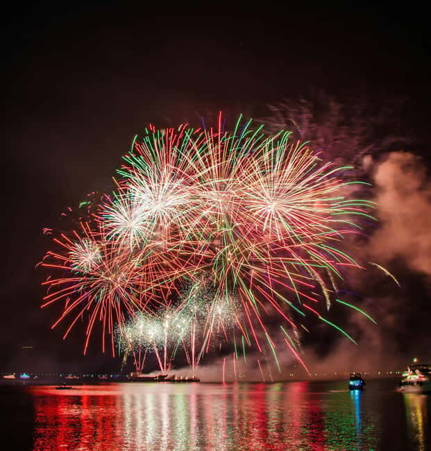 Pore: Firework Sea Cruise - Key Points