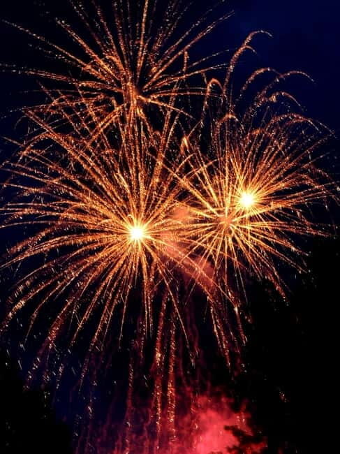 Pore: Firework Sea Cruise - An In-Depth Look at the Experience