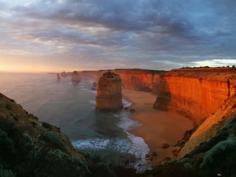 Port Campbell: Great Ocean Road & 12 Apostles Tour - Exploring the Iconic Twelve Apostles
