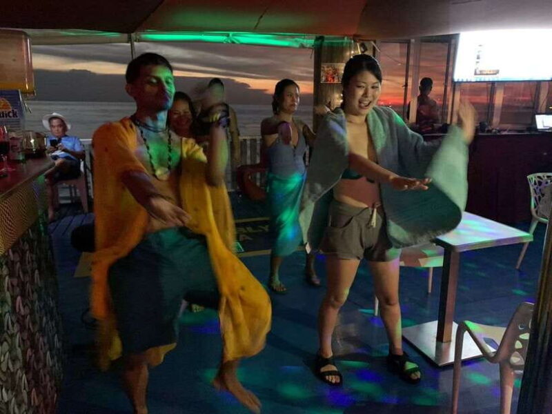 Port Dickson: Dragon Sunset Cruise with Salt Water Jacuzzi - FAQ