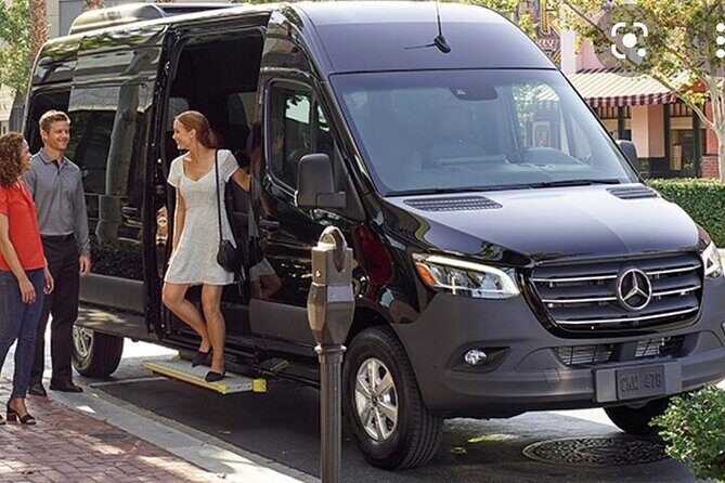 Port of Miami Private Transfer to Florida up to 14 passengers - What You Can Expect from This Private Transfer Service