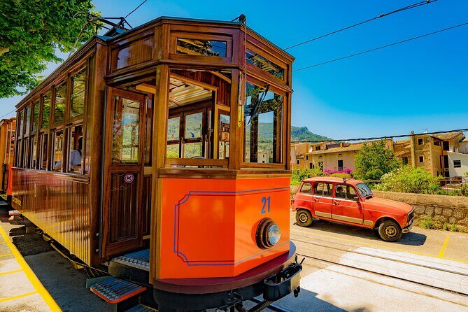 Port of Spain Private Walking Tour with a Local - Price and Value