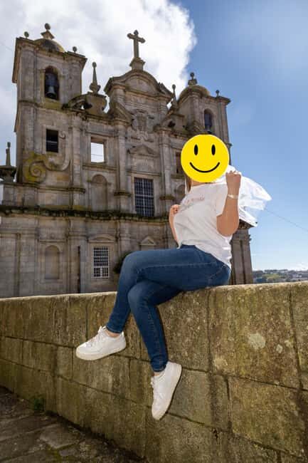 Port: Photo shoots in the city of Porto for groups or individuals. - What to Expect During Your Session