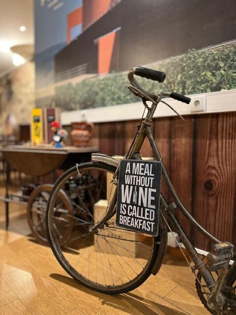 Port wine tasting in Vila Nova de Gaia - Key Points