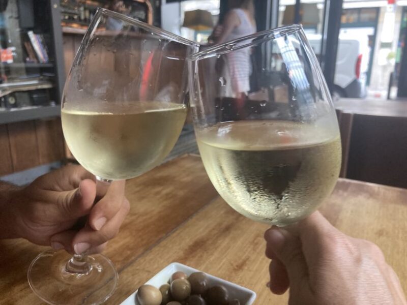 Port wine & wine walking tour with culture - max 8 pax - Introduction and Meeting Point