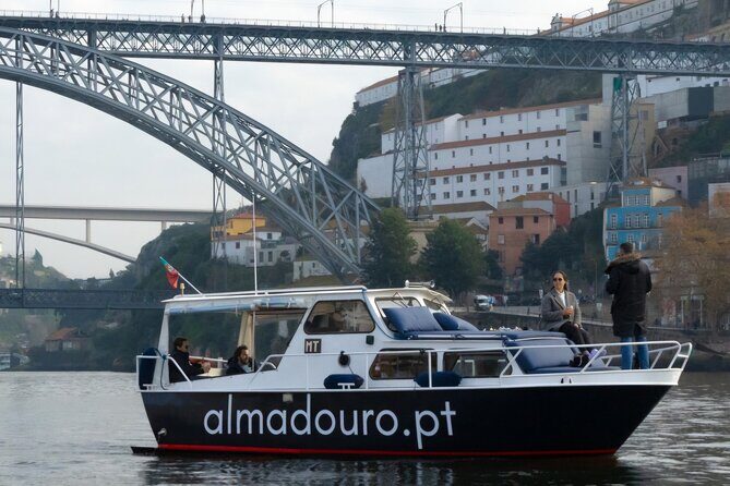 Port:Douro private cruiser (only for you) 6 bridges/sunset - Why This Tour Offers Great Value