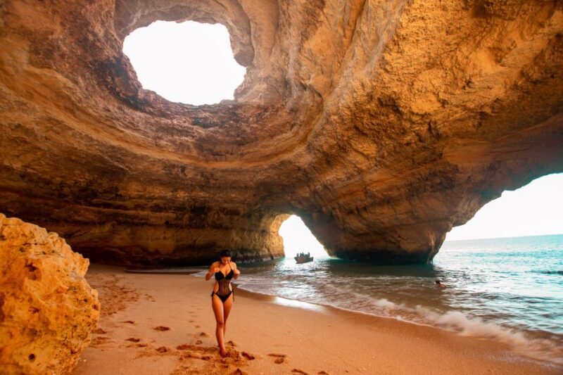 Portimão: Benagil Cave, Marinha Beach Speedboat Tour - Who Leading the Tour