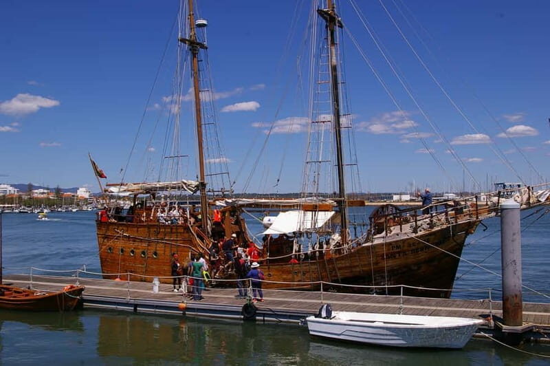 Portimão: Boat Trip by Sailing Boat to Lagos Cape Caves - The Experience and the Reviews