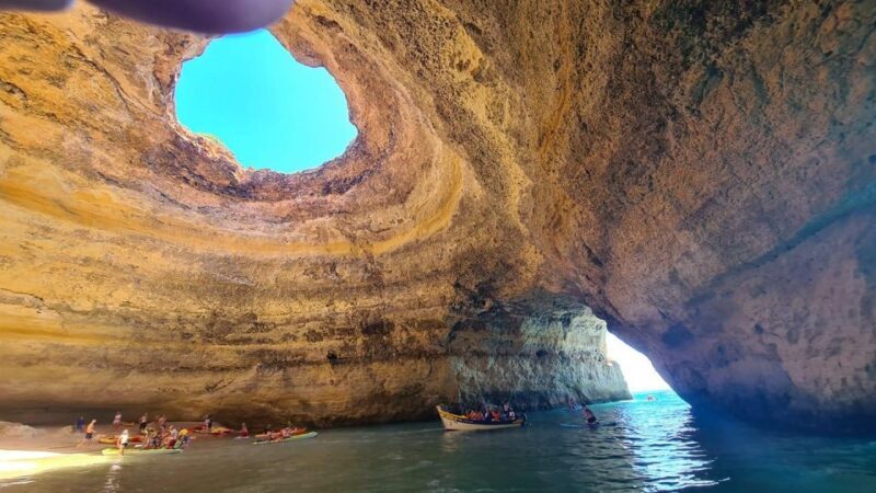 Portimão: Family Gathering - Exploring the Portimão: Family Gathering Boat Tour – A Closer Look