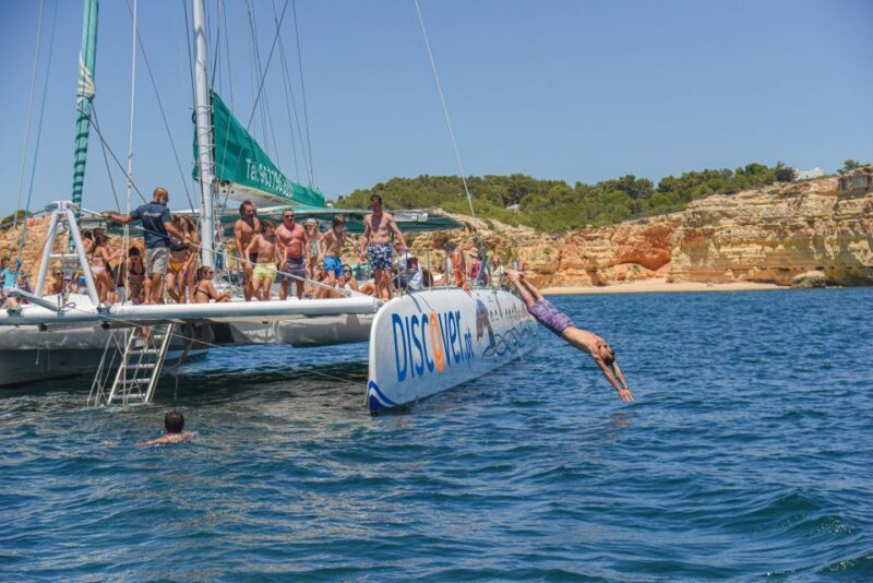 Portimão: Half-Day Catamaran Cruise to Benagil & Carvoeiro - Key Points