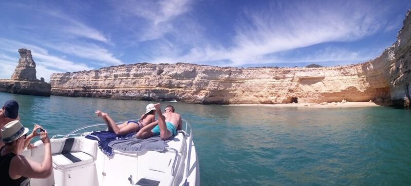 Portimão: Private Benagil Cave Boating Tour - Key Points