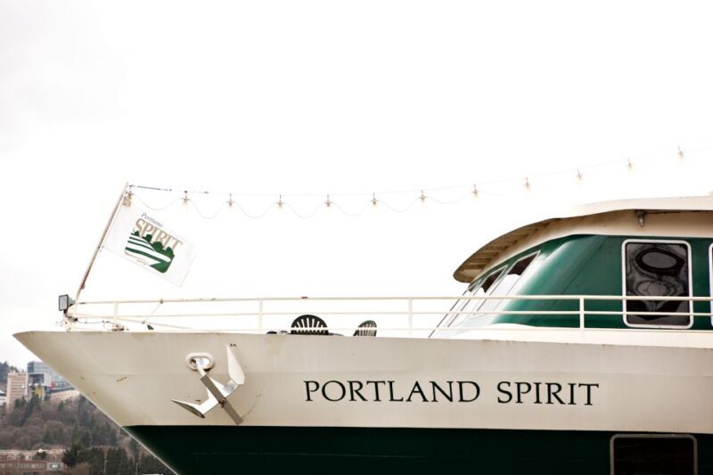 Portland: 2-hour Lunch Cruise on the Willamette River - A Detailed Look at the Portland Lunch Cruise
