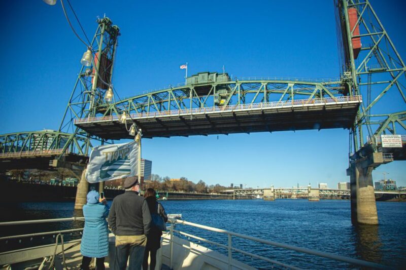 Portland: 2-hour Lunch Cruise on the Willamette River - What Reviewers Say