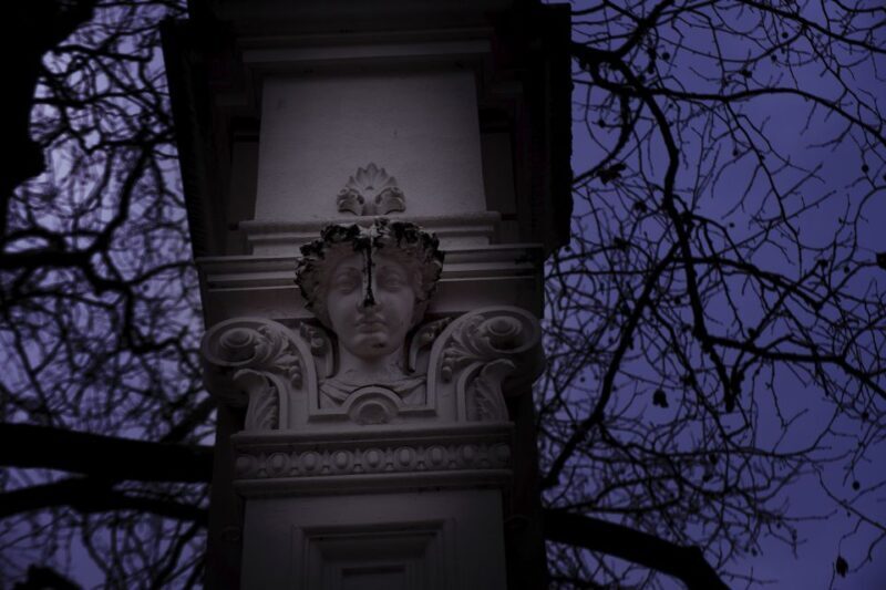 Portland: Ghosts, Poltergeists, and Psychopaths Walking Tour - Discovering Portland’s Haunted Roots