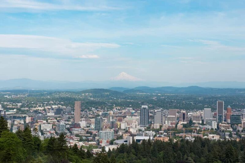 Portland, Oregon: City Highlights Tour with Aerial Tram Ride - Neighborhoods and Landmarks