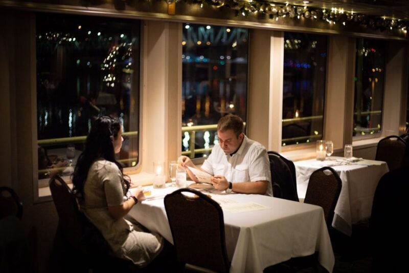 Portland: Willamette River 2.5-hour Dinner Cruise - Frequently Asked Questions