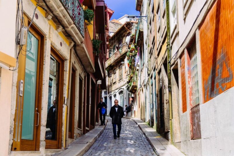 Porto: 2.5-Hour Private City Tour Off the Beaten Track - Highlights and Hidden Gems