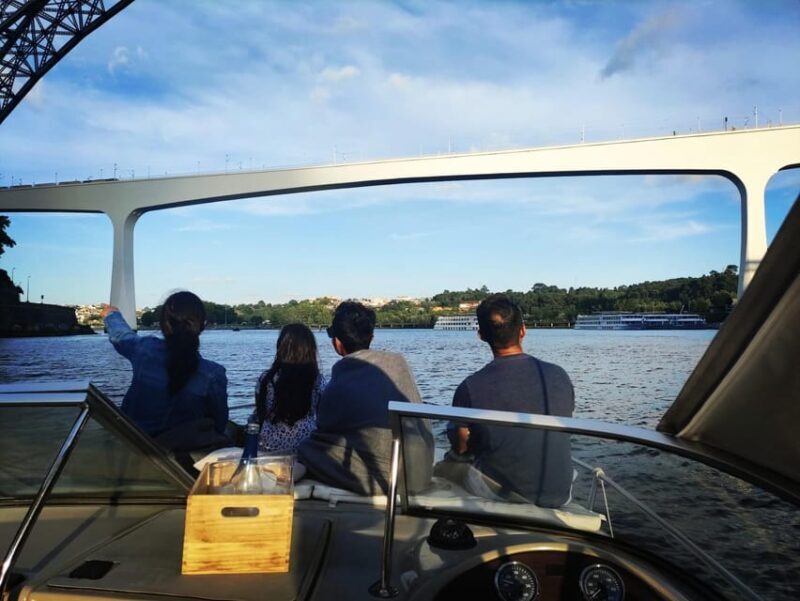 Porto: 6 Bridges and Ribeira Boat Tour with Sunset Option - Analyzing Value and Suitability