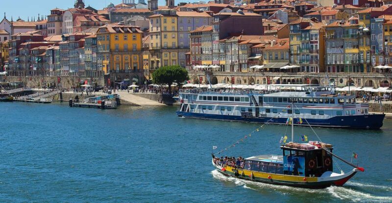 Porto: 6 Bridges Boat Cruise with Port Wine Cellar & Tasting - Key Points