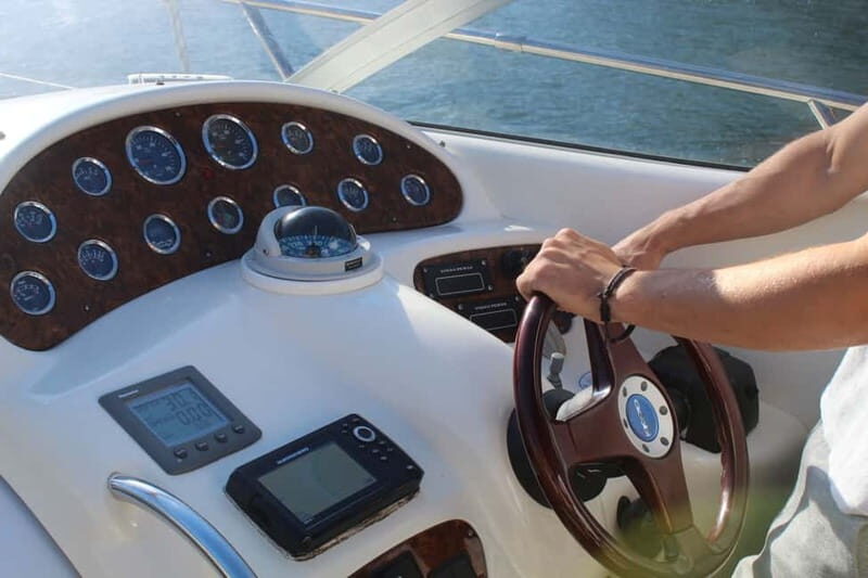 Porto: 6 Bridges Private Yacht Cruise with Wine & Snacks - Frequently Asked Questions